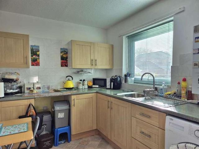 2 bed property for sale