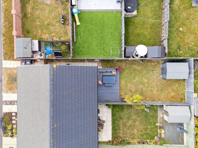 2 bed property for sale