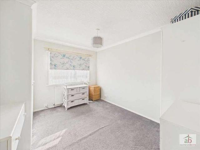 2 bed property for sale