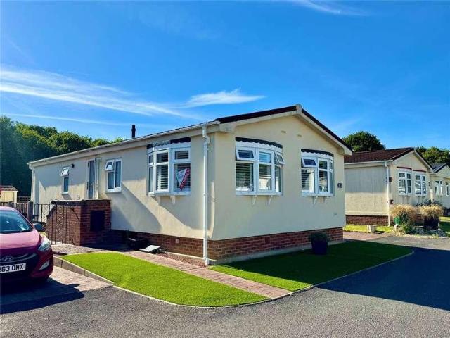 2 bed property for sale