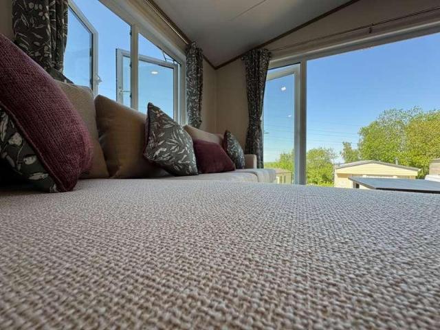 2 bed property for sale