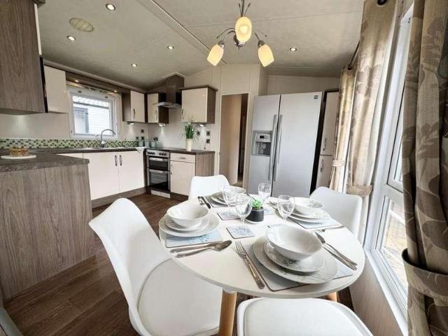 2 bed property for sale