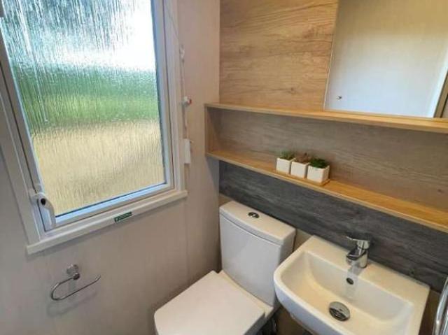 2 bed property for sale
