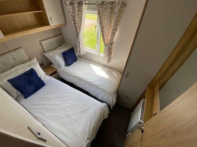 2 bed property for sale