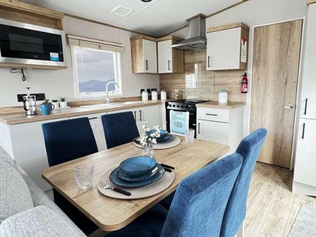 2 bed property for sale