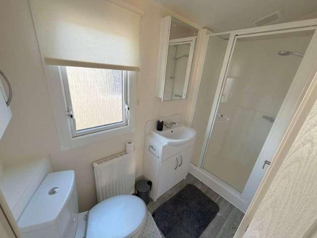 2 bed property for sale
