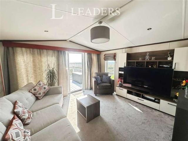 2 bed property for sale