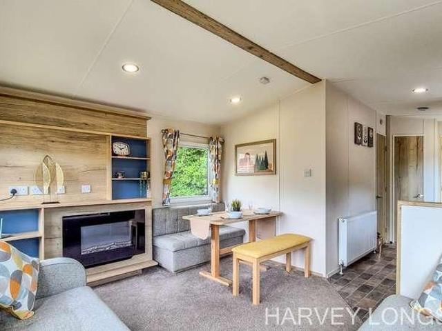 2 bed property for sale