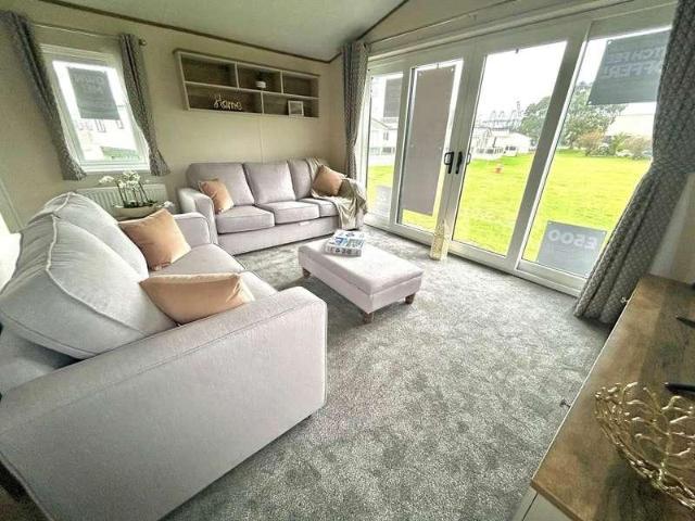 2 bed property for sale