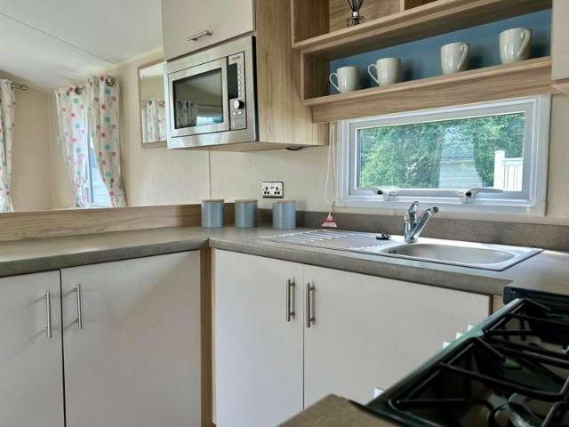 2 bed property for sale