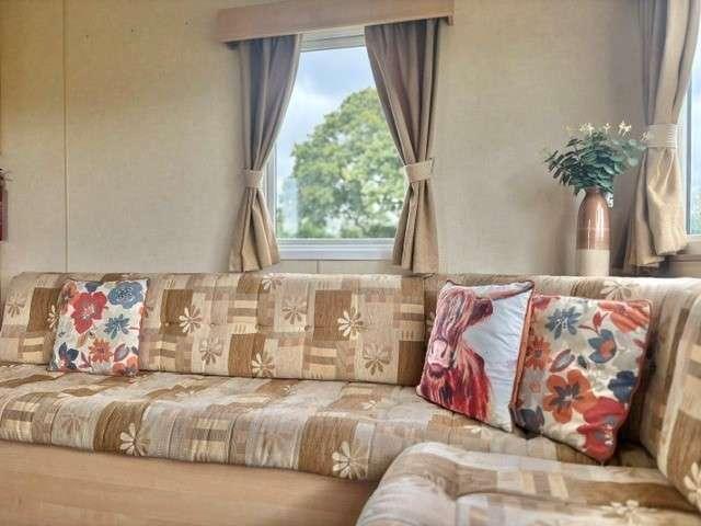 2 bed property for sale