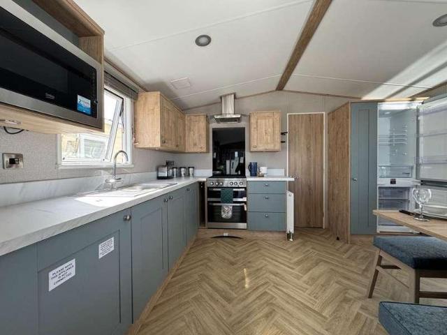 2 bed property for sale