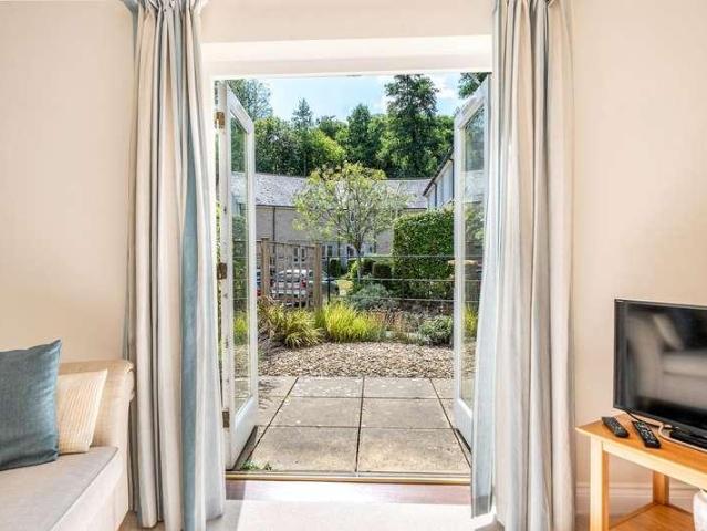 2 bed property for sale