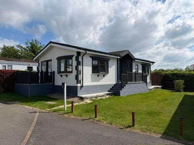 2 bed property for sale