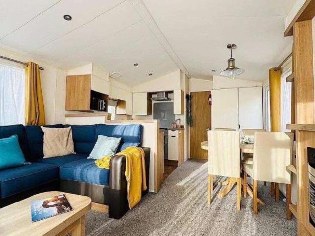 2 bed property for sale