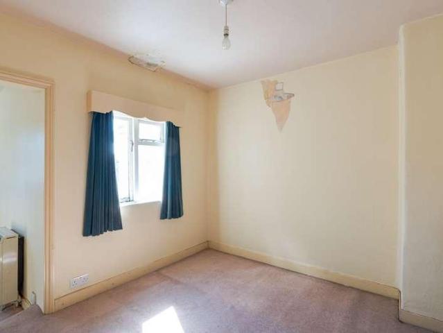 2 bed property for sale