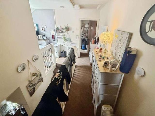 2 bed property for sale