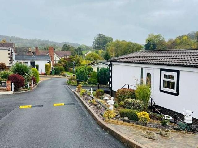 2 bed property for sale