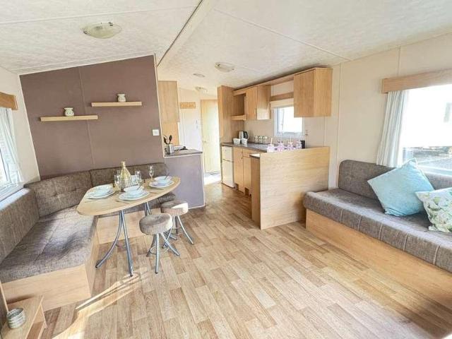 2 bed property for sale