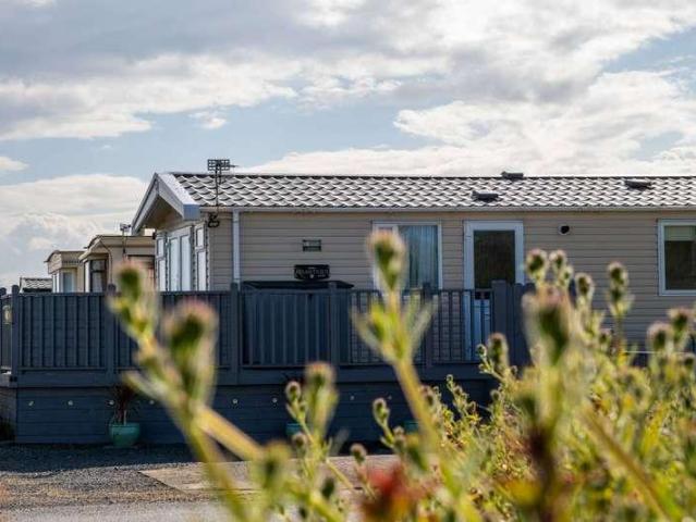 2 bed property for sale