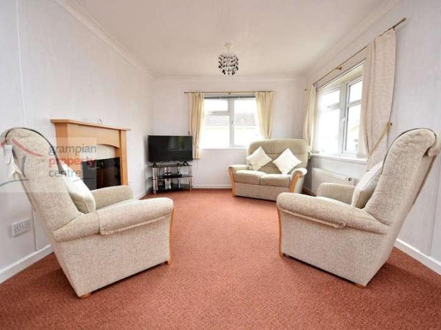 2 bed property for sale