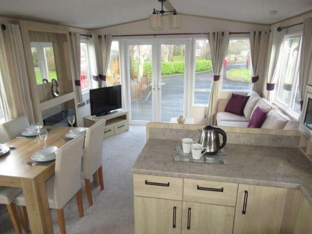 2 bed property for sale