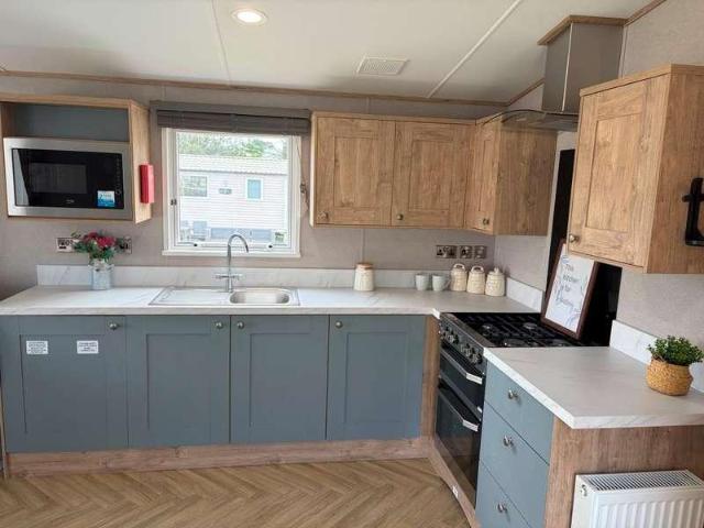 2 bed property for sale
