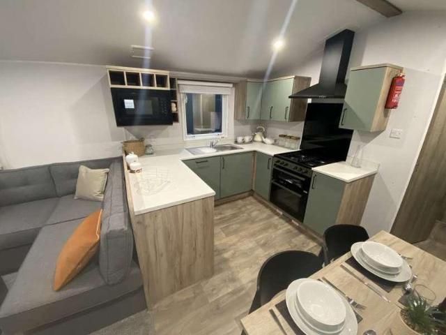 2 bed property for sale