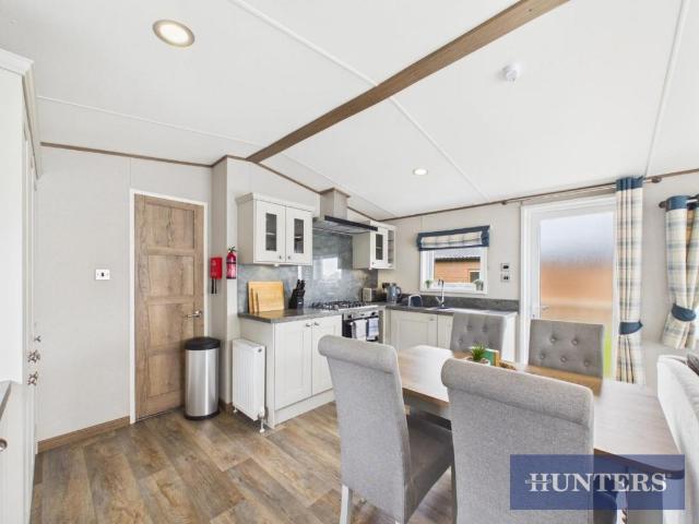 2 bed property for sale