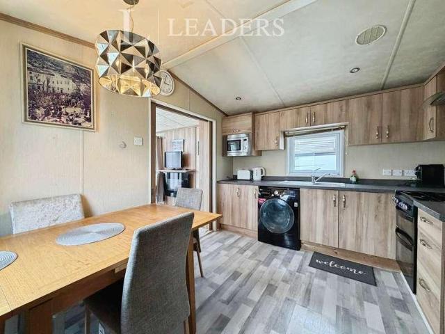 2 bed property for sale