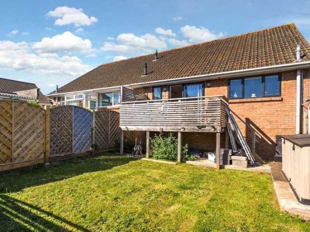 2 bed property for sale