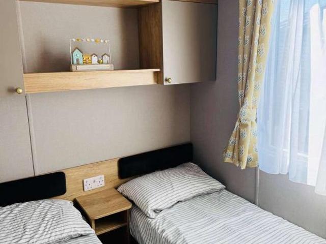 2 bed property for sale