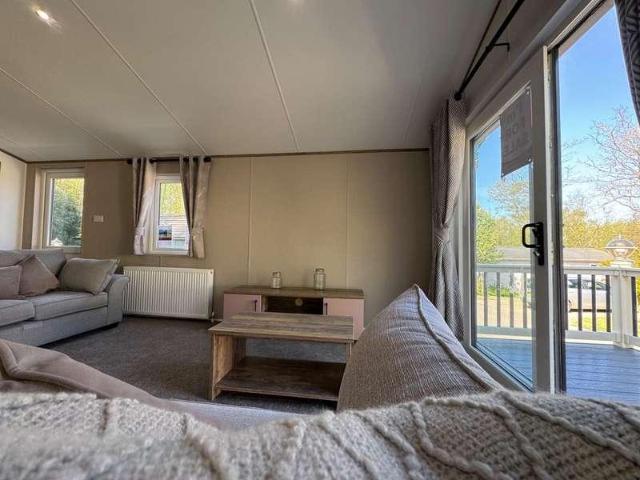 2 bed property for sale