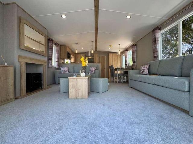 2 bed property for sale