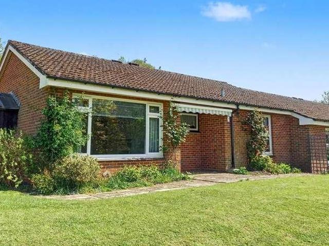 2 bed property for sale