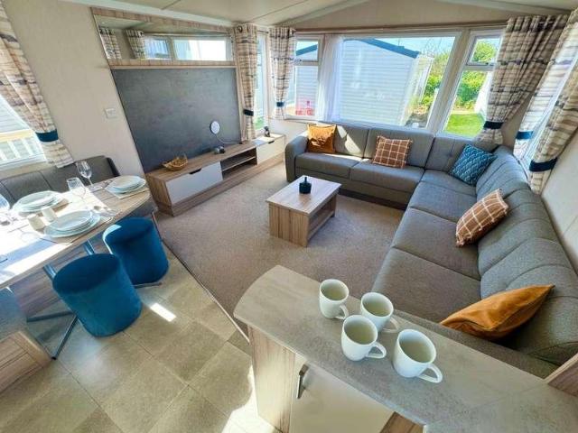 2 bed property for sale