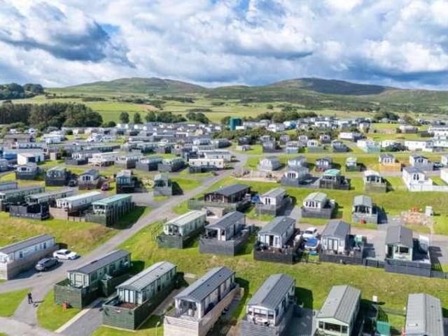 2 bed property for sale