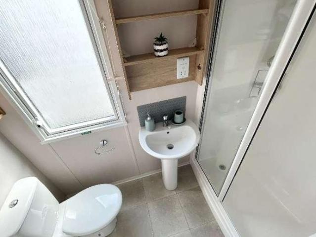 2 bed property for sale