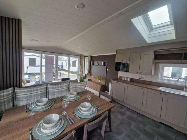 2 bed property for sale