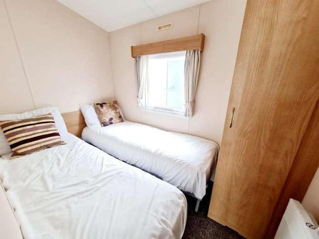 2 bed property for sale