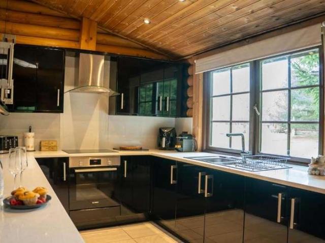 2 bed property for sale