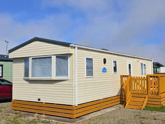 2 bed property for sale