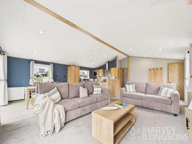 2 bed property for sale