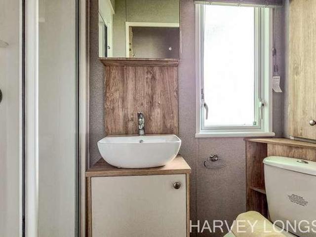 2 bed property for sale