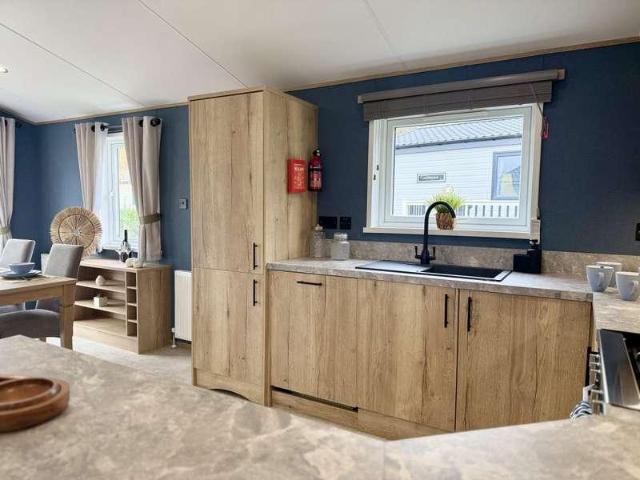 2 bed property for sale