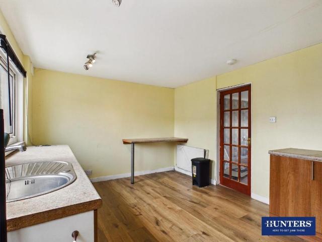 2 bed property for sale