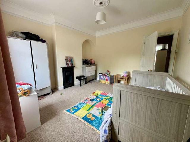 2 bed property for sale
