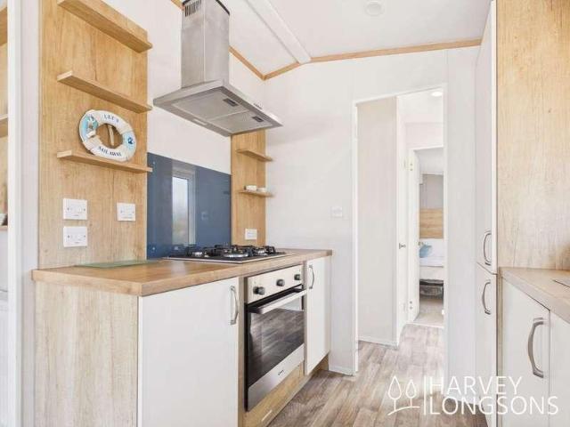 2 bed property for sale