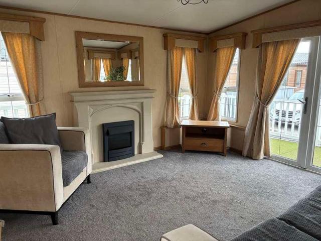 2 bed property for sale