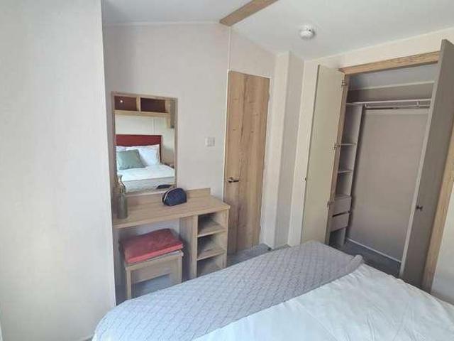 2 bed property for sale